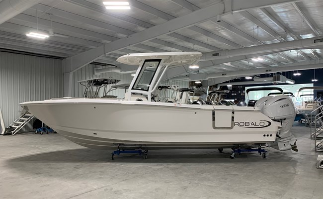 New 2024 Robalo R250 White Boat for Sale | Anglers Marine